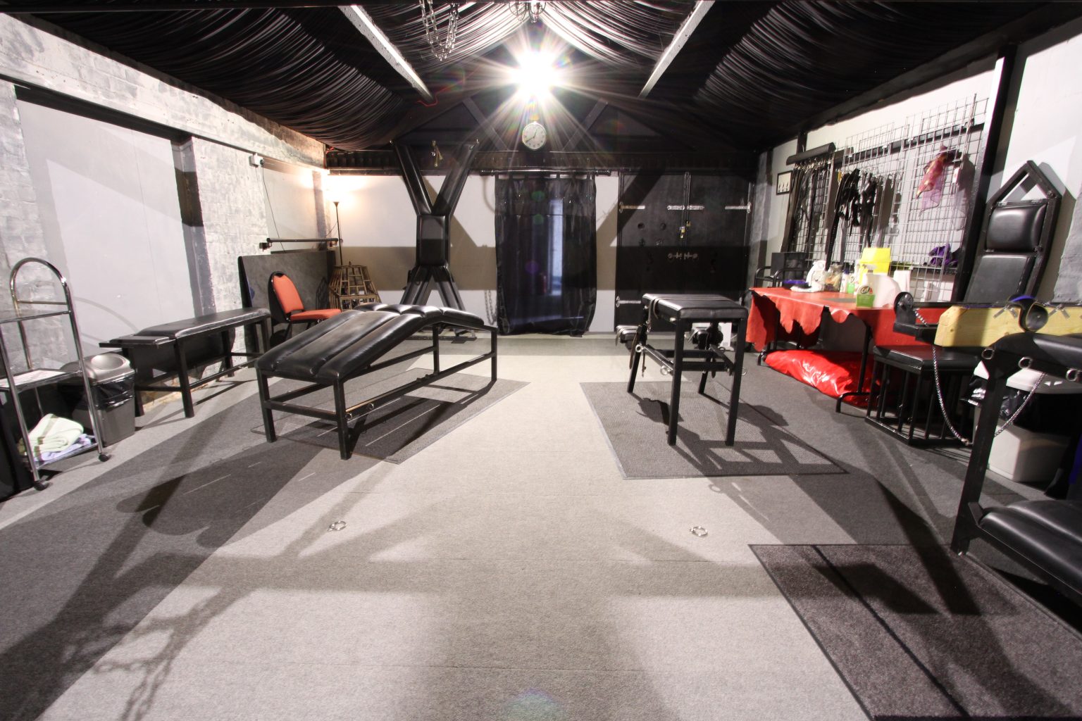 The Top Floor Dungeon Suite – The Facility Studios